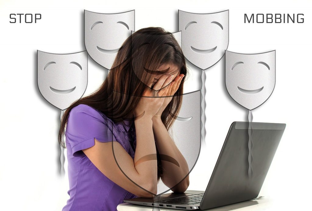 Astuces et moyens pour lutter contre le cyberharcèlement.